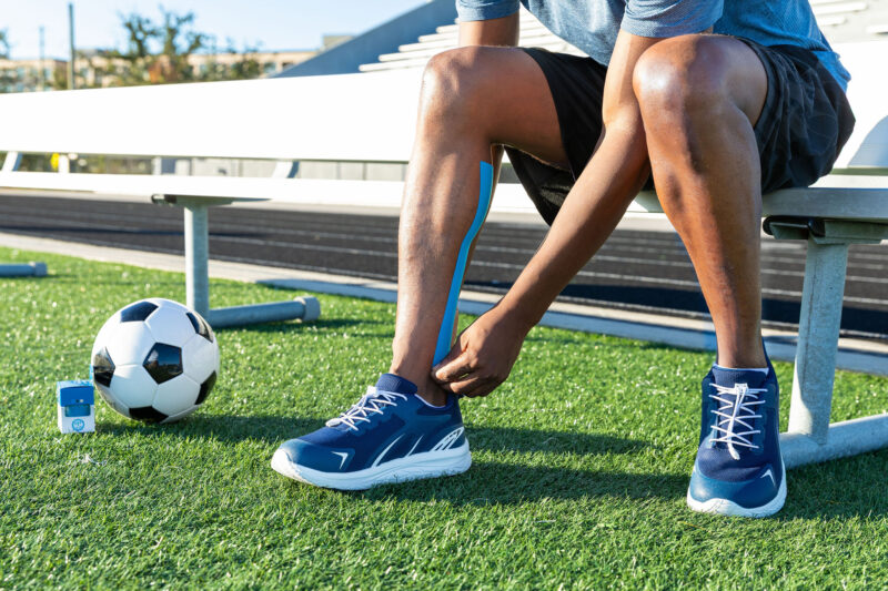 What Is Elastic Tape? Uses, Benefits, and Common Conditions It Can Help ...